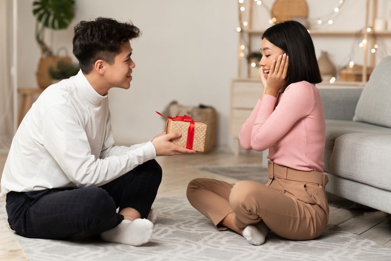 Ide Anniversary Pernikahan Romantis Hingga Unik - Acara Resepsi